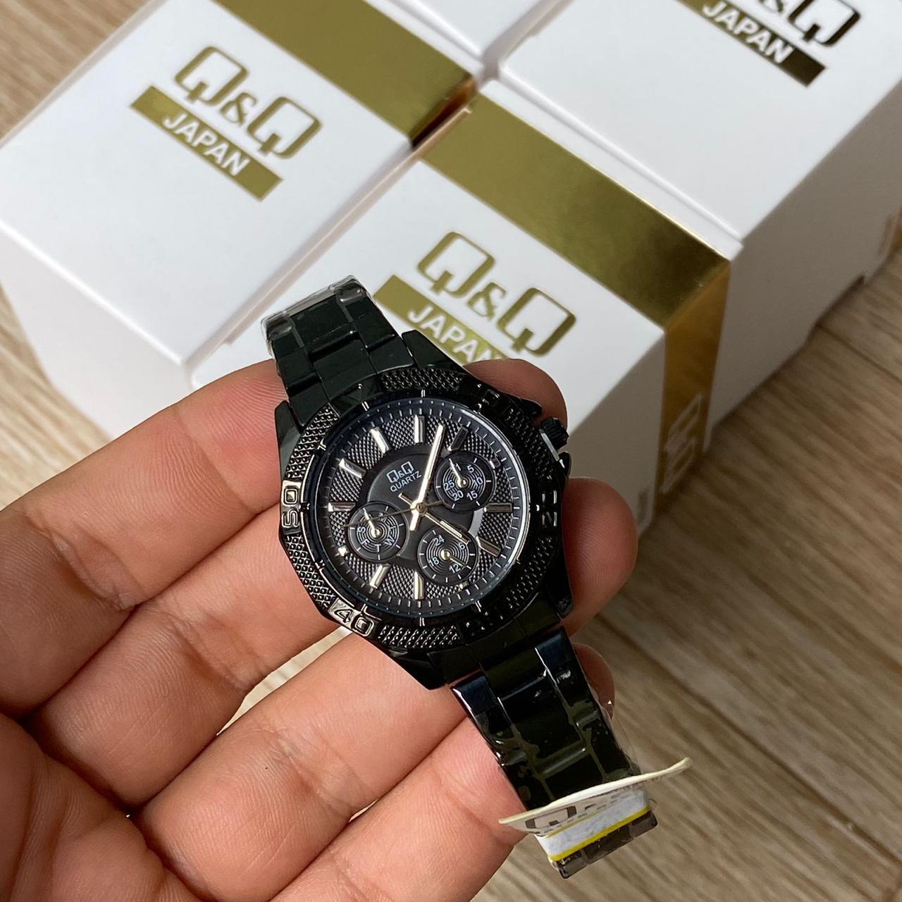 Qyq Dama Negro Fondo Negro Numeros En Rayas – Aravegas con Clase